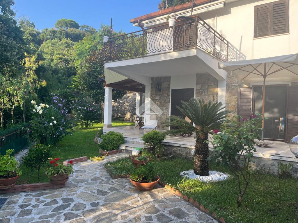 Villa in vendita a Ispani