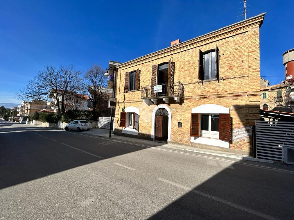 Casa indipendente in vendita a Controguerra