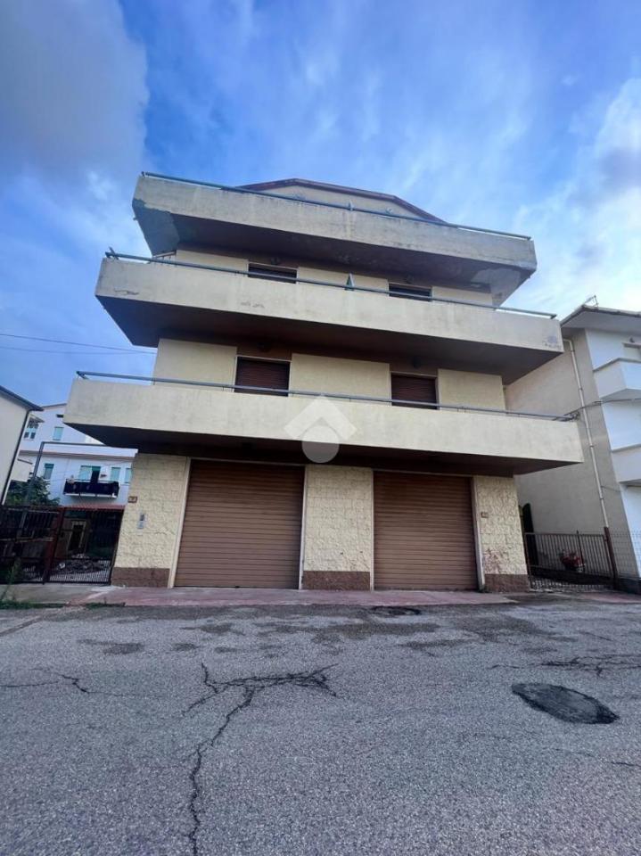 Casa indipendente in vendita a Alba Adriatica
