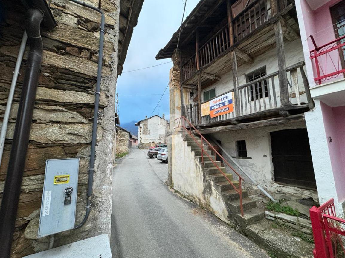 Casa indipendente in vendita a Giaveno