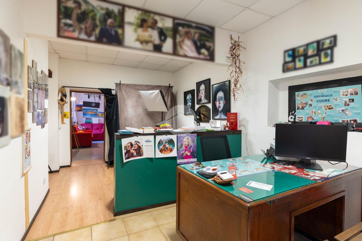 Negozio in affitto a Pinerolo