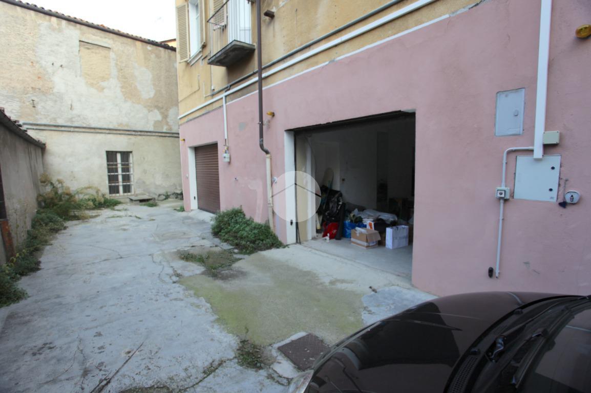 Box in vendita a Pinerolo