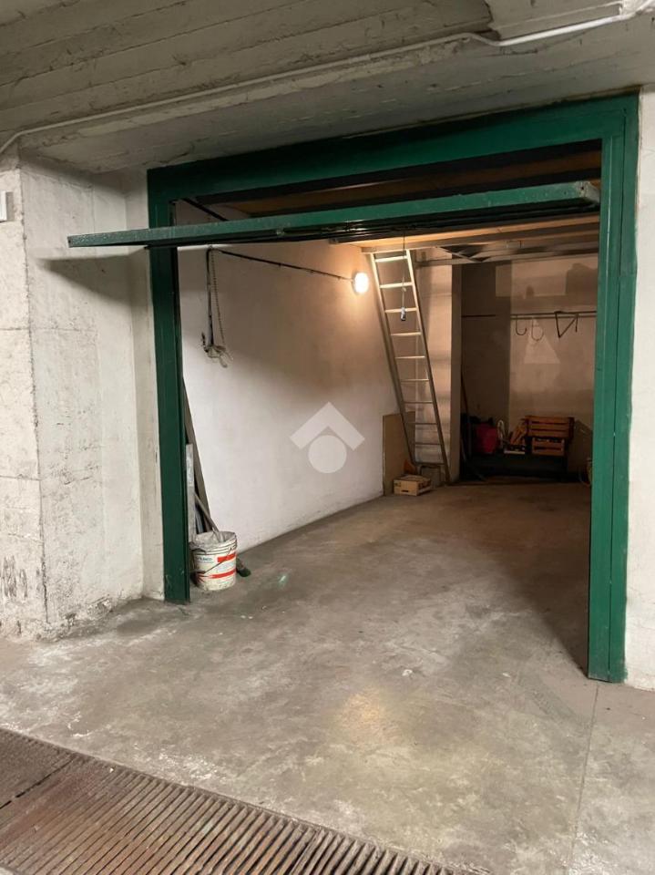 Box in vendita a Torino