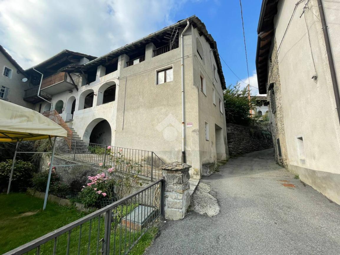 Casa indipendente in vendita a Traversella