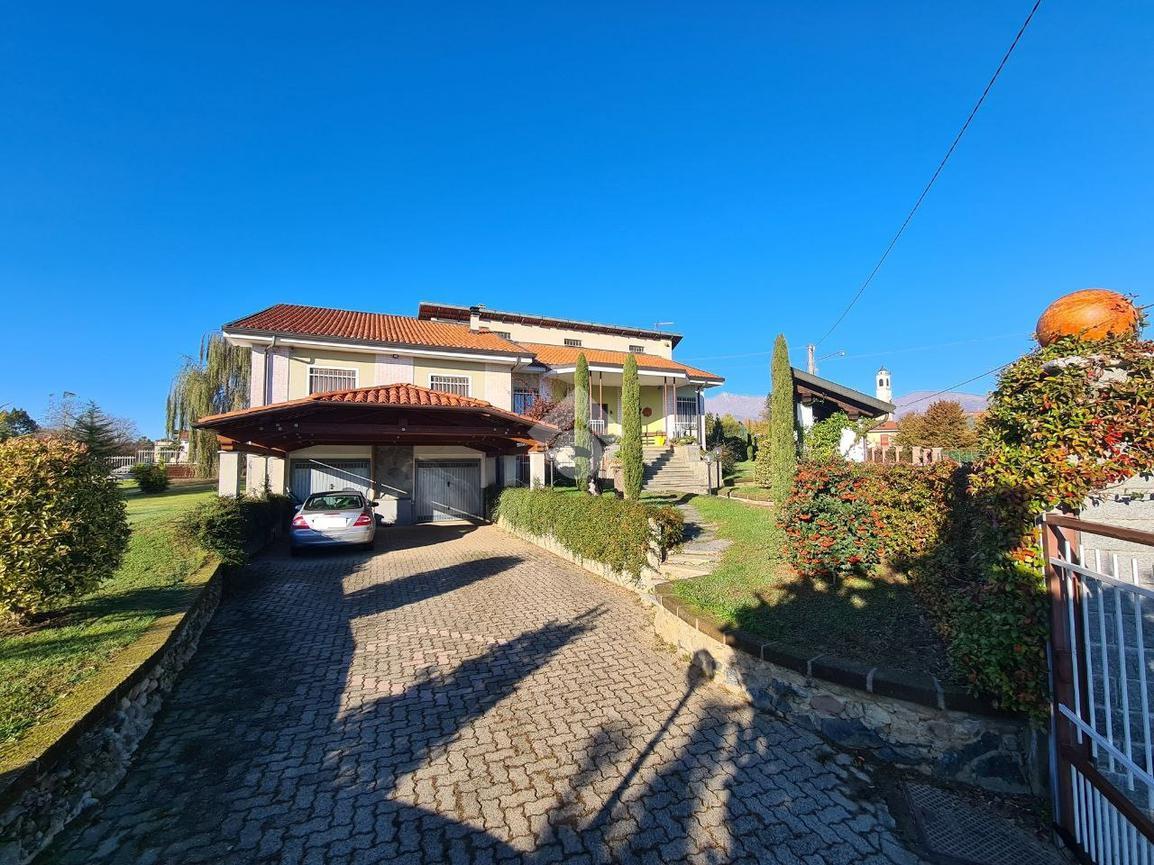 Villa in vendita a Castellamonte