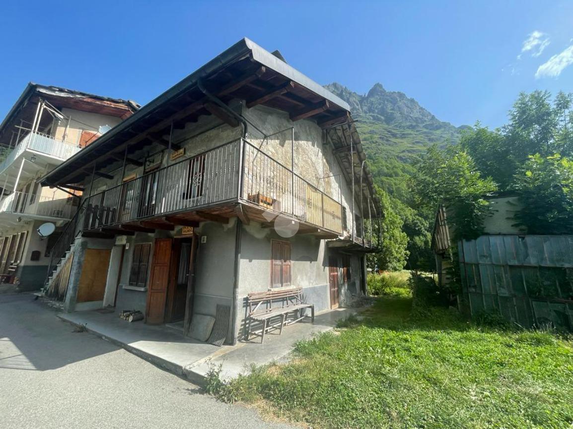 Casa indipendente in vendita a Usseglio