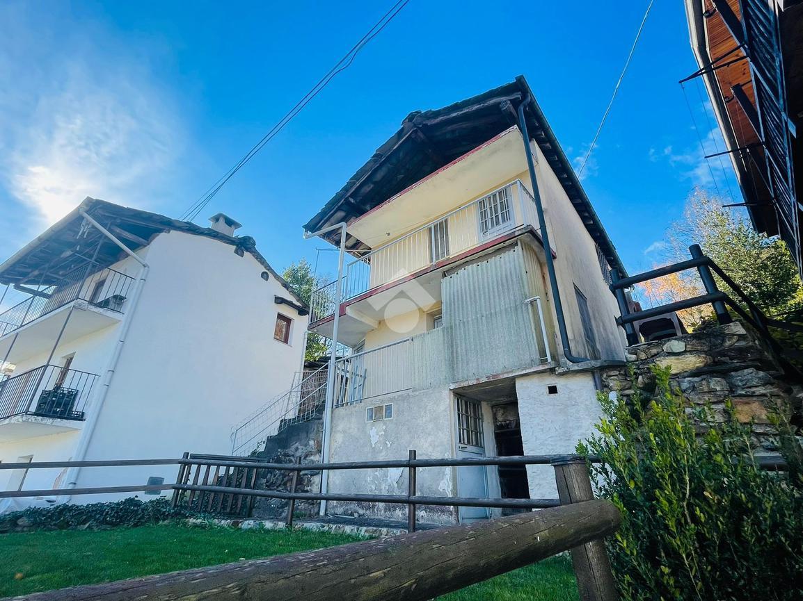 Casa indipendente in vendita a Traves