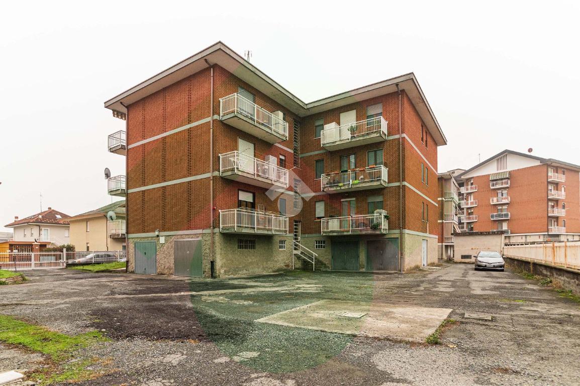 Trilocale in Via Kennedy 11, Ciriè