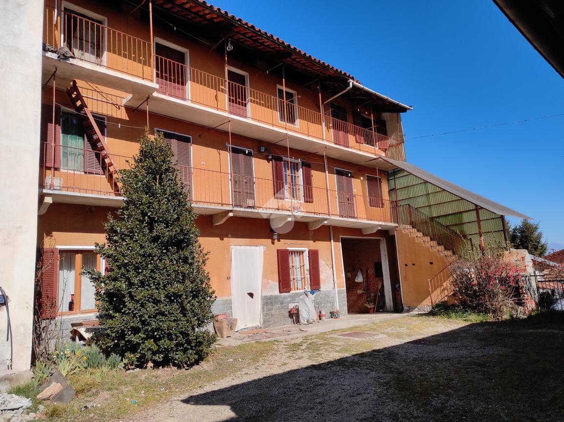 Casa indipendente in vendita a Rocca Canavese