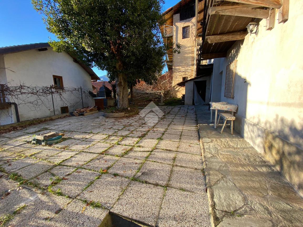 Casa indipendente in vendita a Rocca Canavese