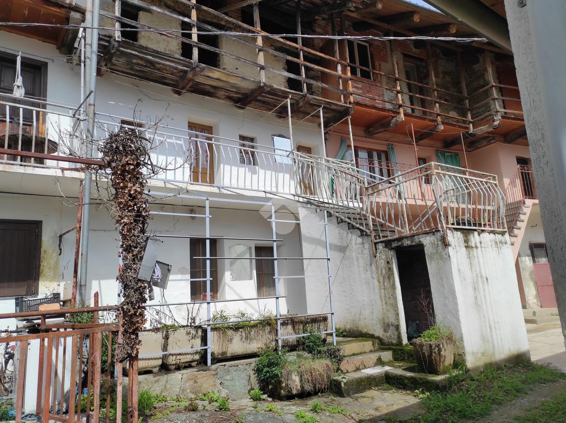 Casa indipendente in vendita a Rocca Canavese