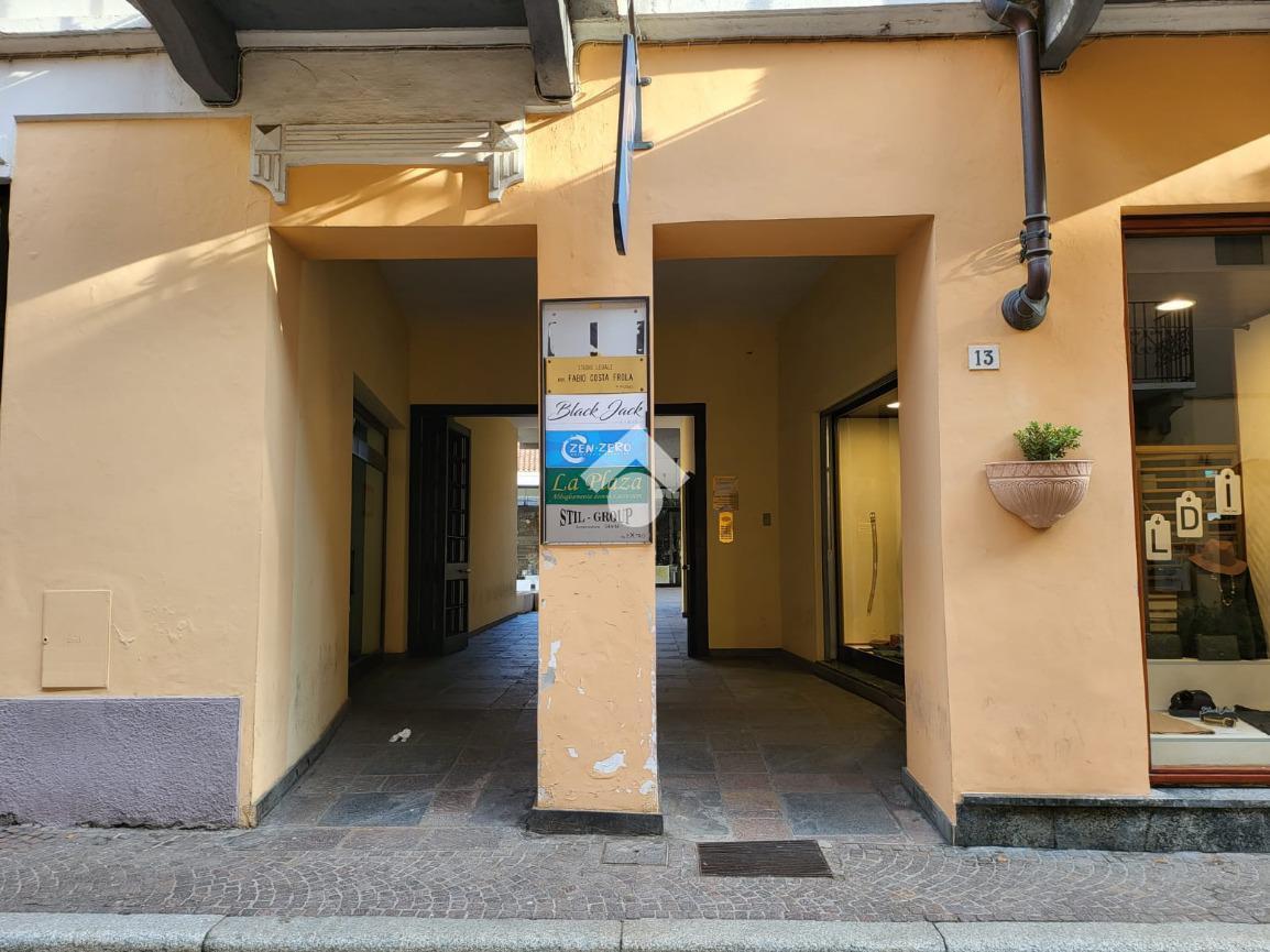 Negozio in affitto a Cirie'