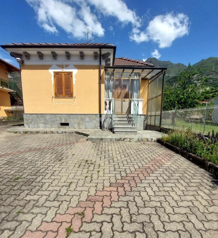 Casa indipendente in vendita a Bussoleno