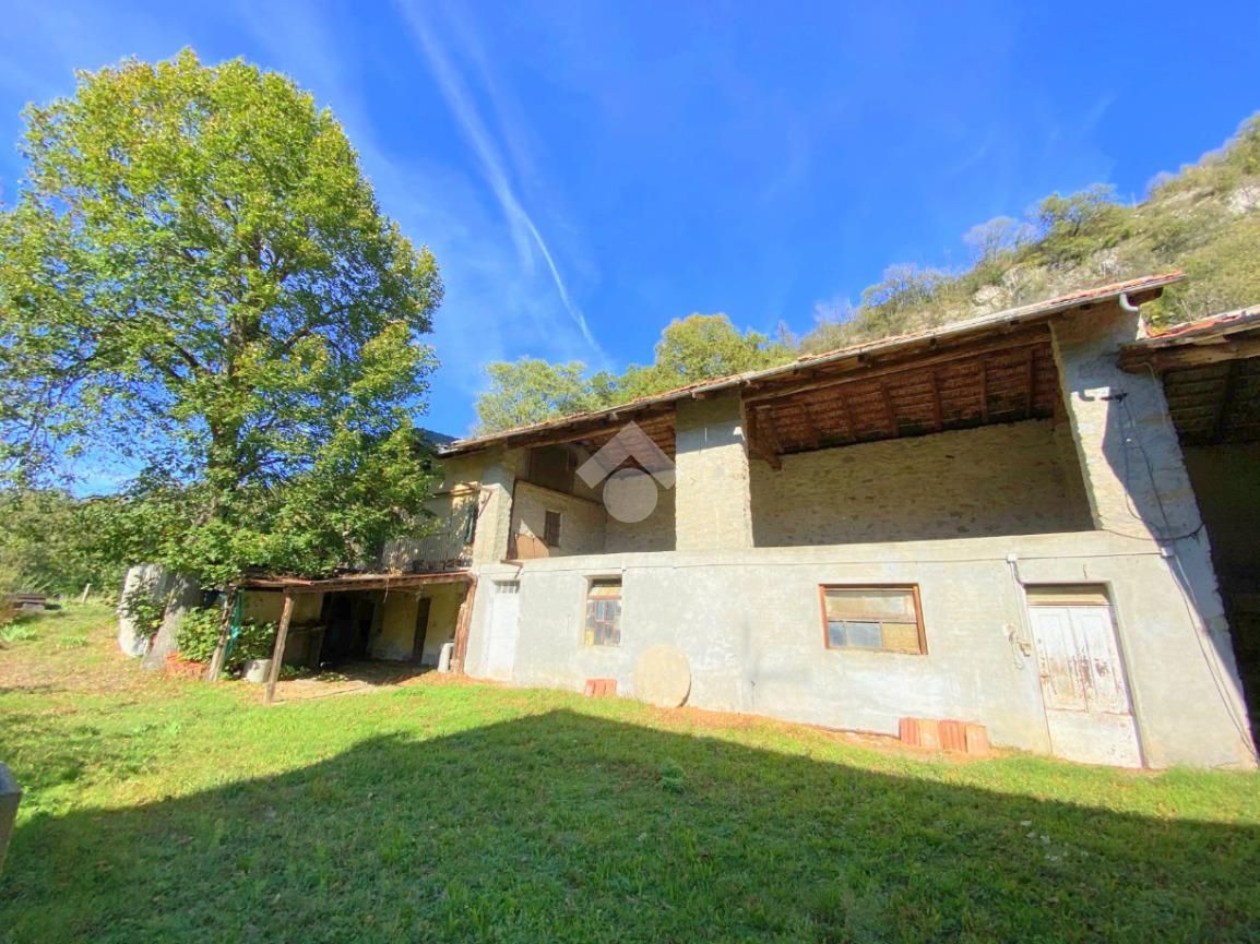 Rustico in vendita a Bussoleno