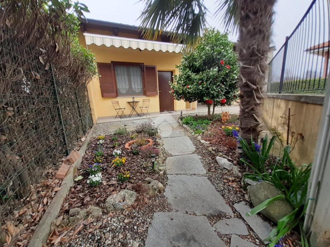 Villa a schiera in Via Bardesono 95, San Giorgio Canavese