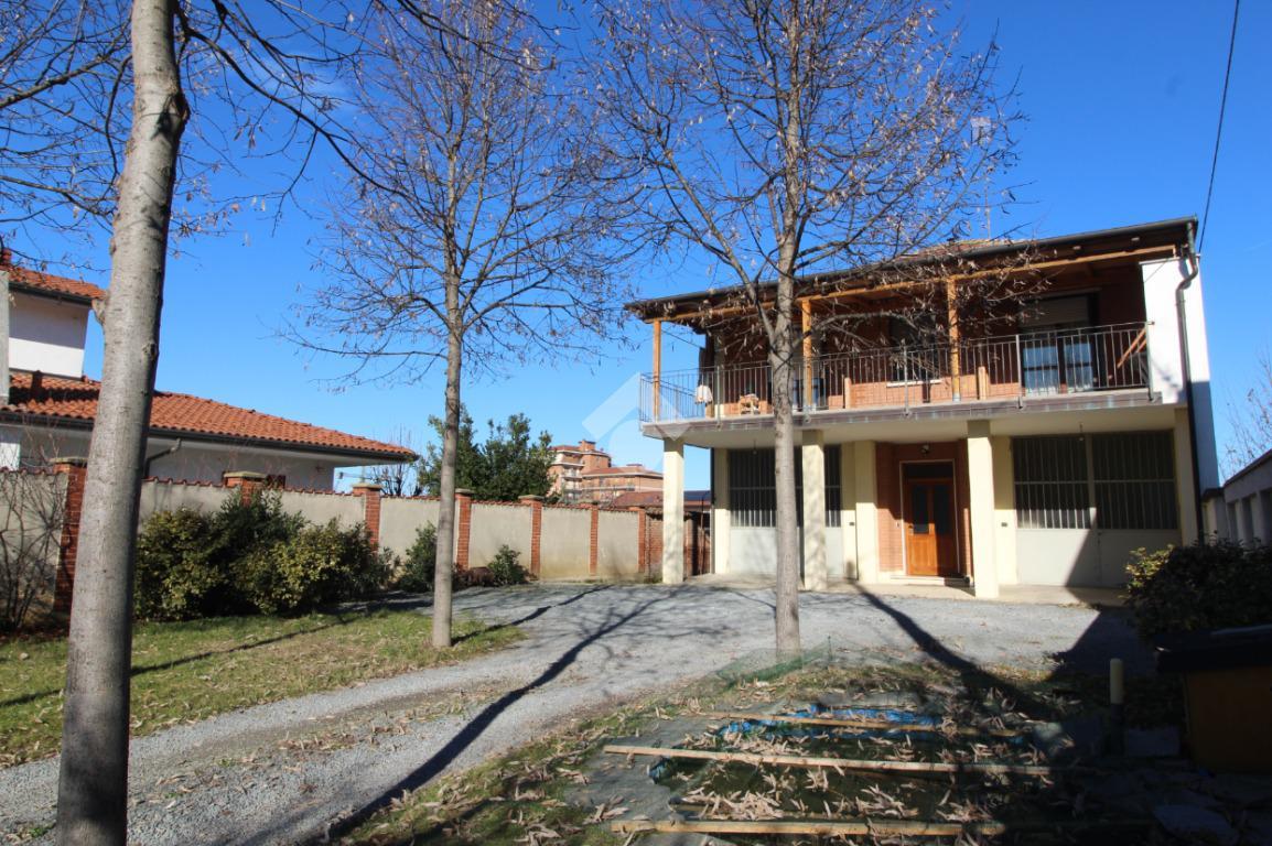 Casa indipendente in vendita a Santena