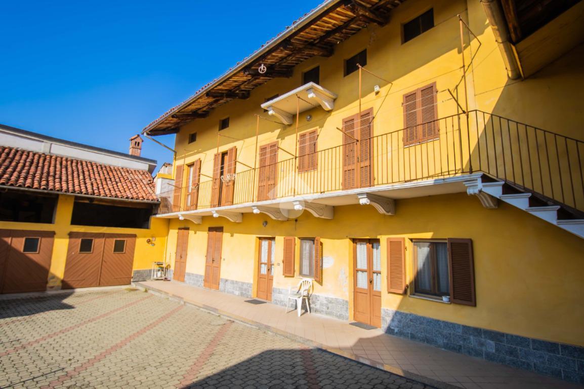 Casa indipendente in vendita a Albiano D'Ivrea