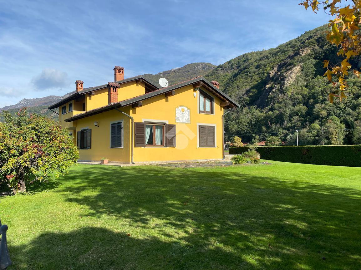 Villa in vendita a Borgofranco D'Ivrea
