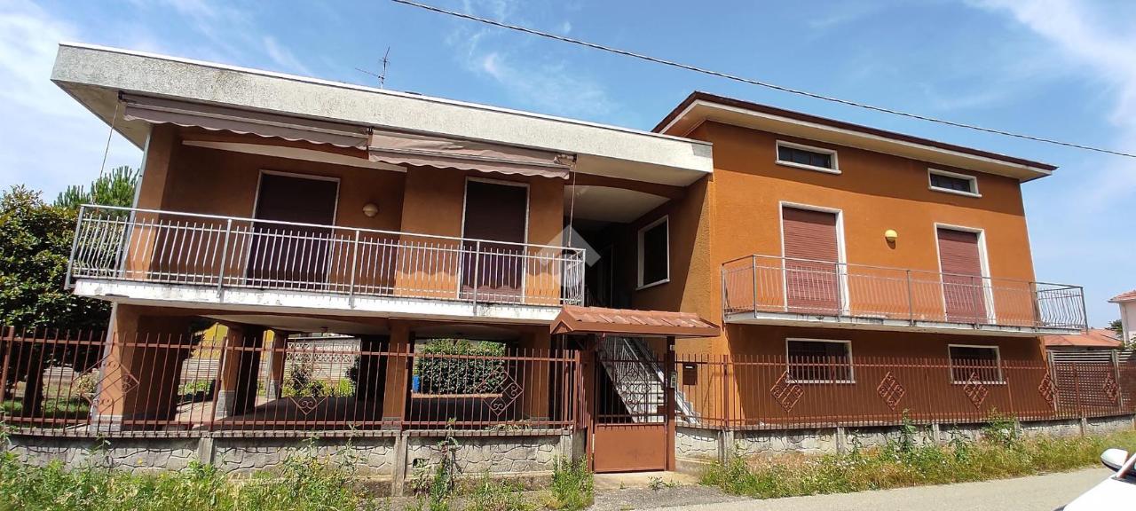 Villa in vendita a Lonate Pozzolo