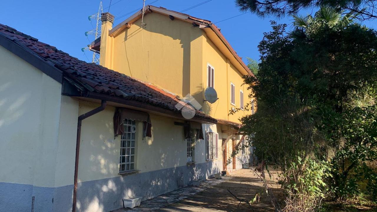 Villa in vendita a Lonate Pozzolo