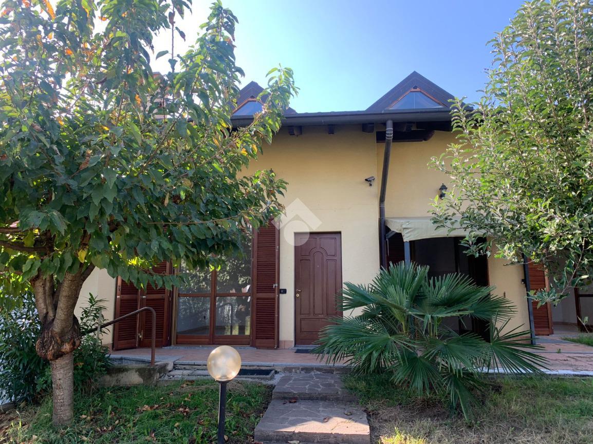 Villa in vendita a Lonate Pozzolo
