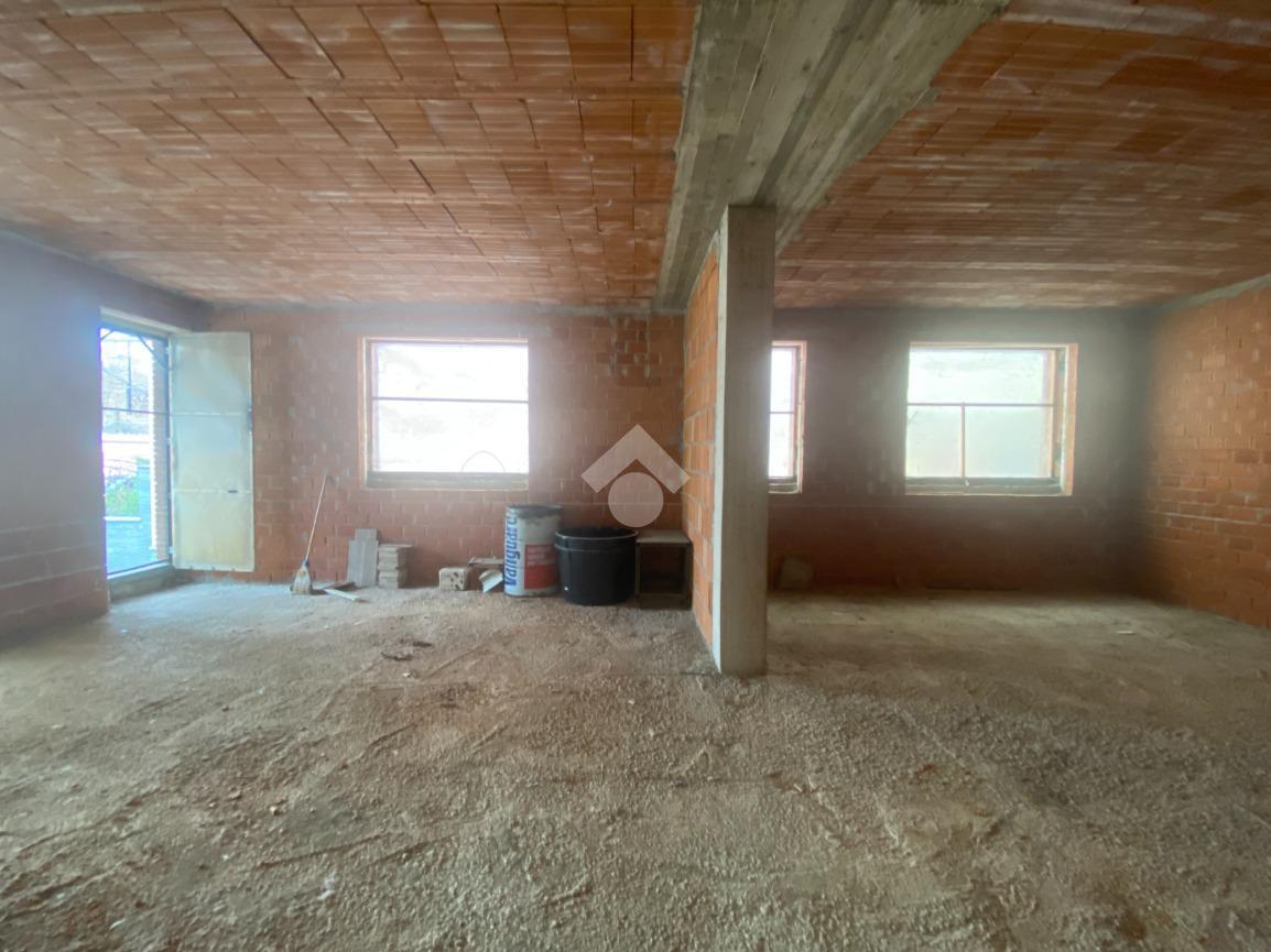 Villa in vendita a Confienza