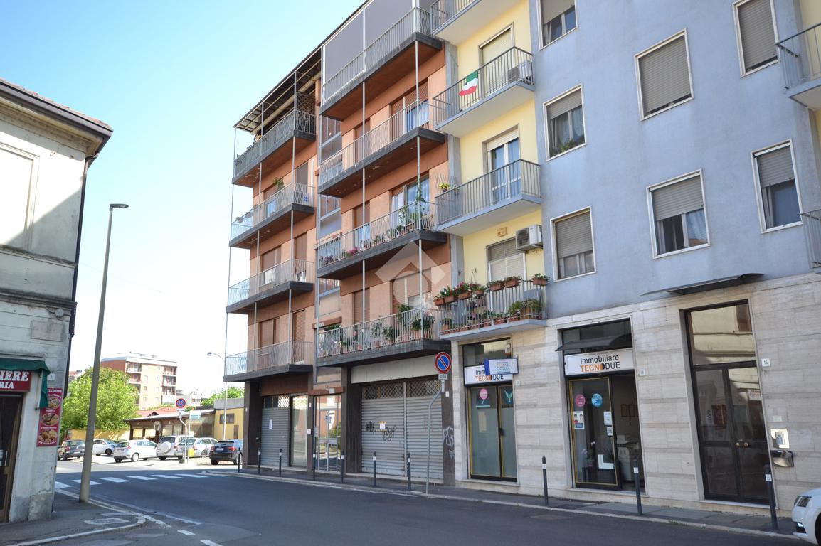 Negozio in vendita a Vercelli