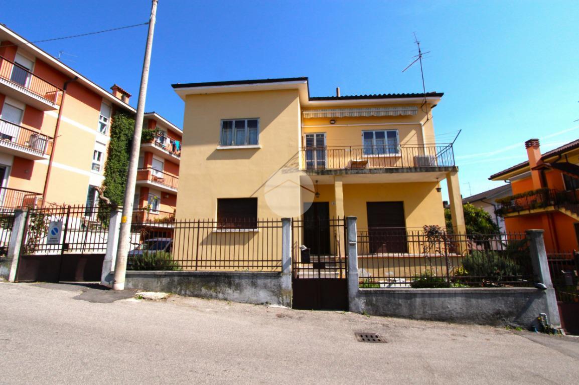 Appartamento in vendita a Verona