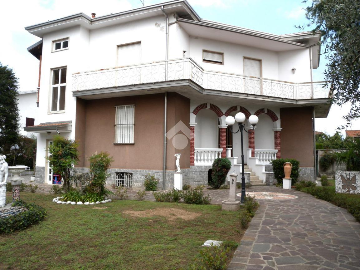 Villa in vendita a Origgio