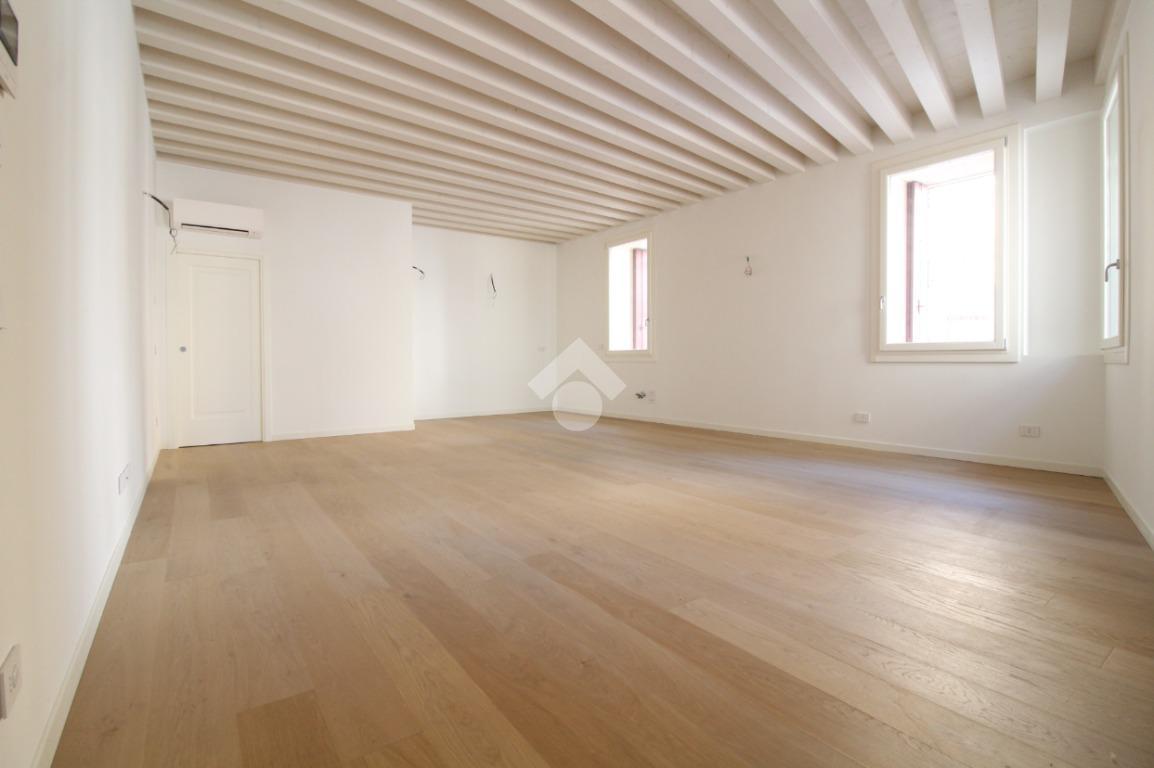 Appartamento in vendita a Bassano Del Grappa