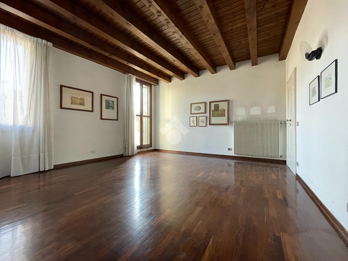 Appartamento in vendita a Bassano Del Grappa