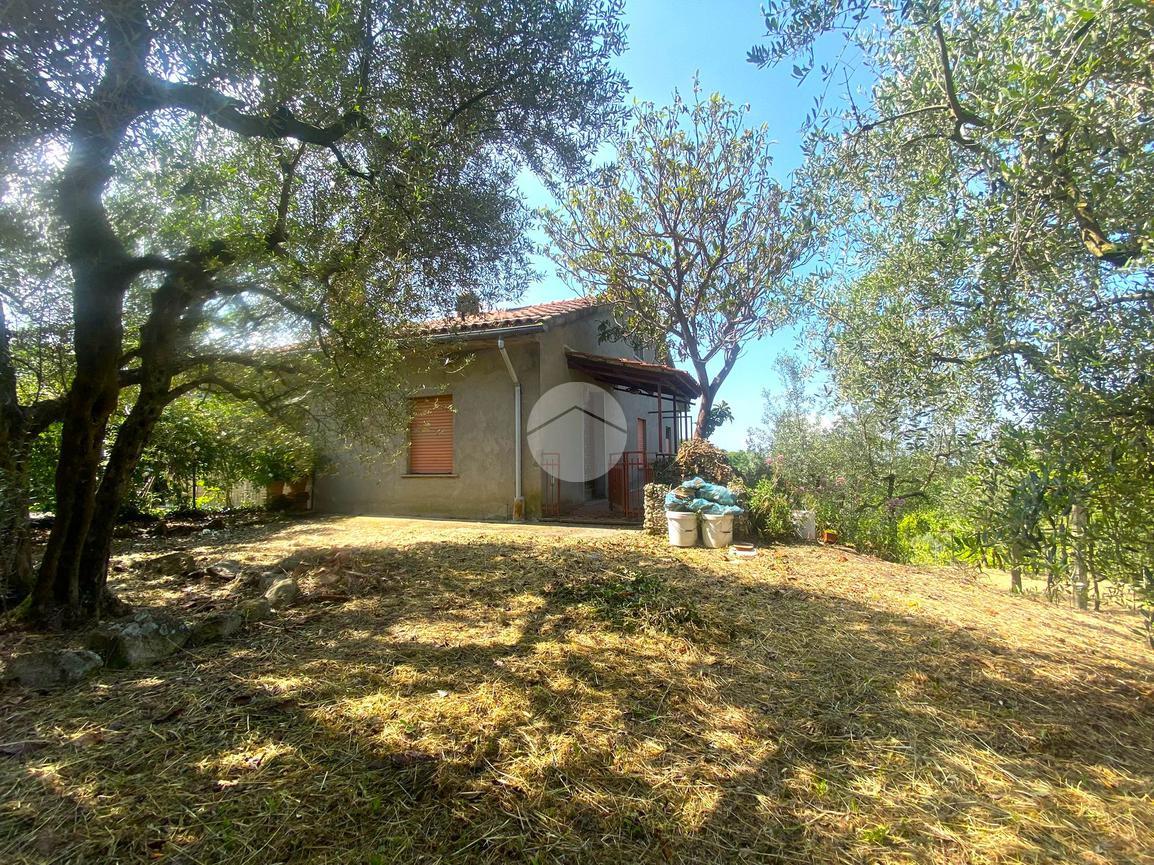 Casa indipendente in vendita a Viterbo