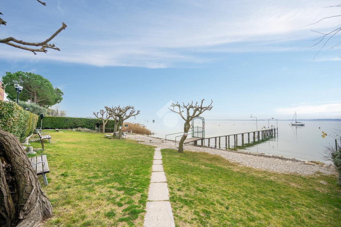 Appartamento in vendita a Bardolino