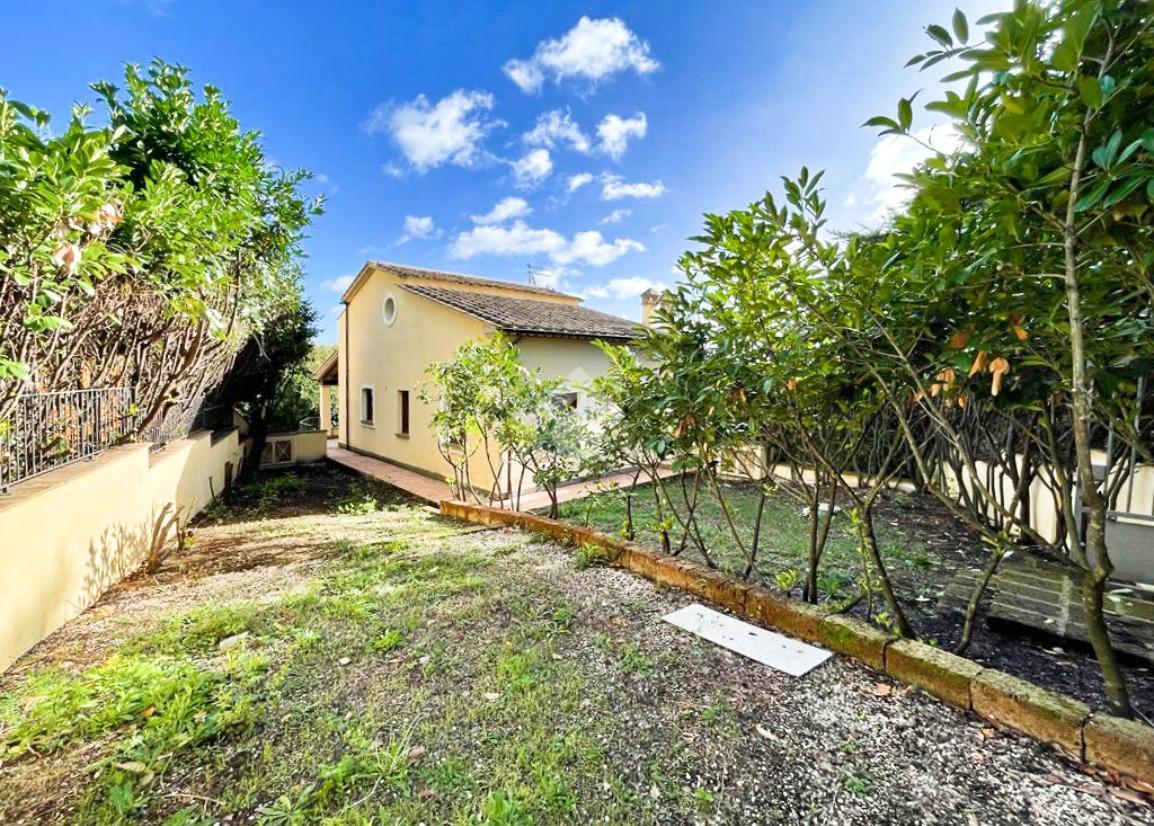 Villa in vendita a Sutri