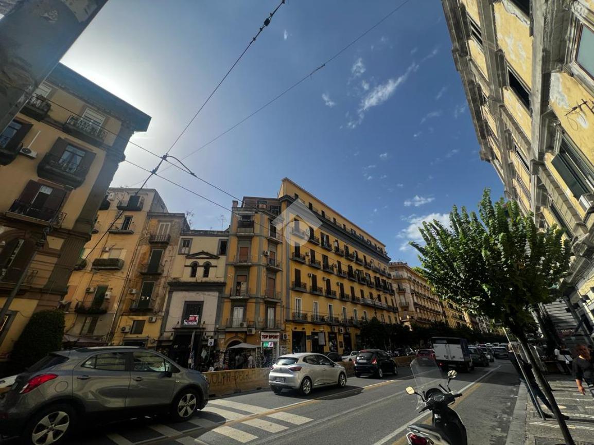 Negozio in vendita a Napoli