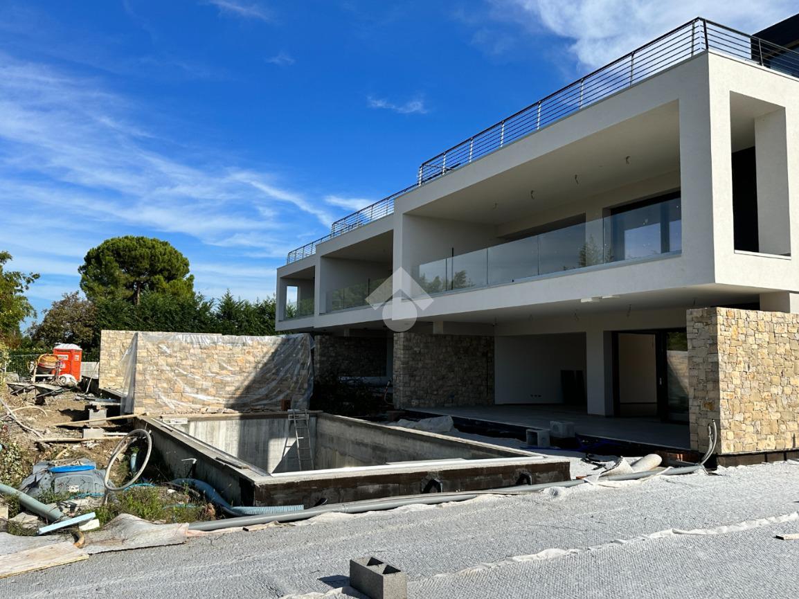 Villa in vendita a Lazise