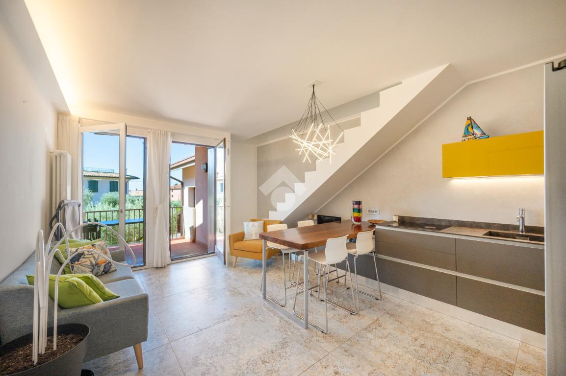 Appartamento in vendita a Torri Del Benaco