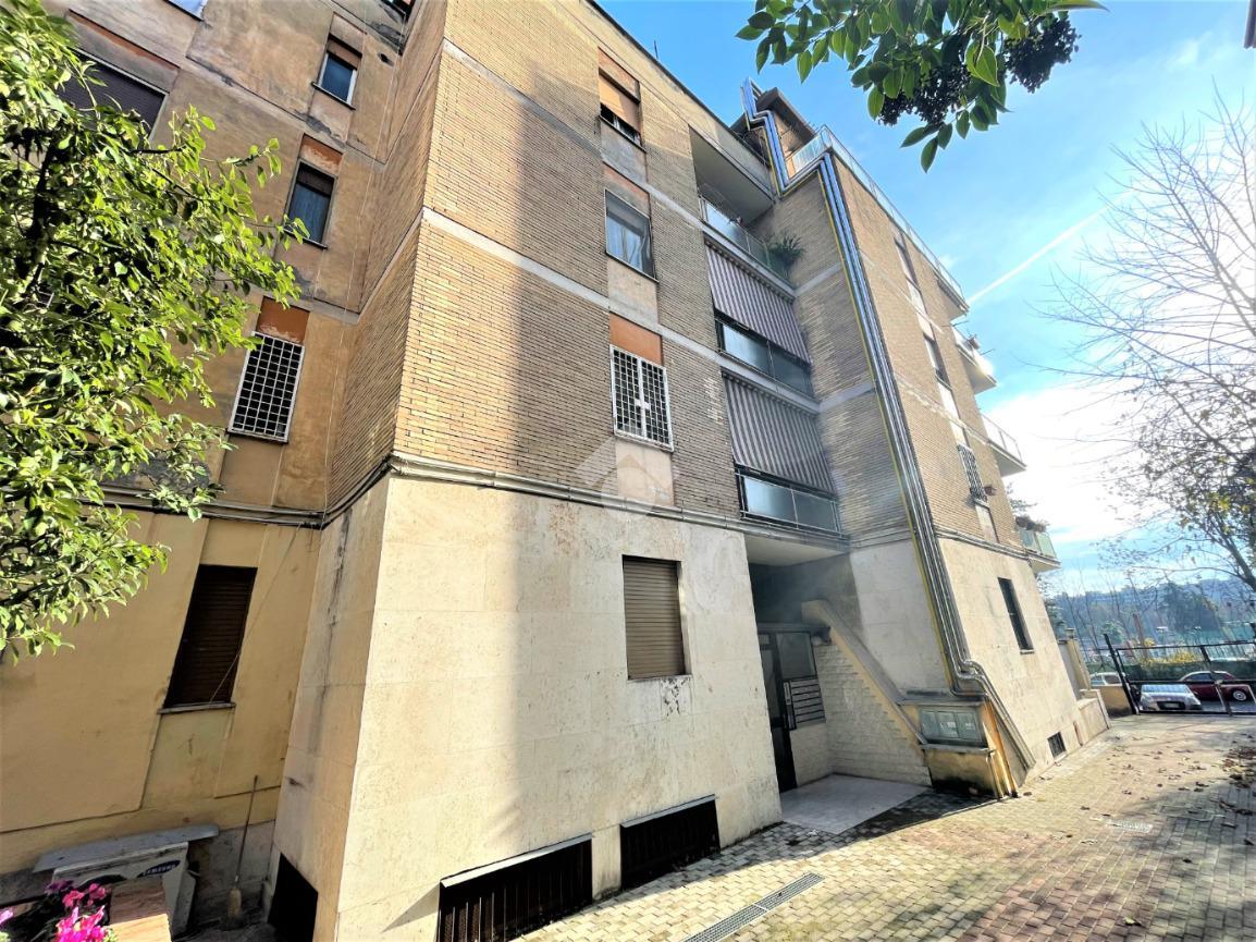 Magazzino in vendita a Roma