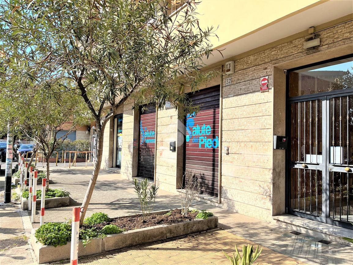 Negozio in affitto a Roma