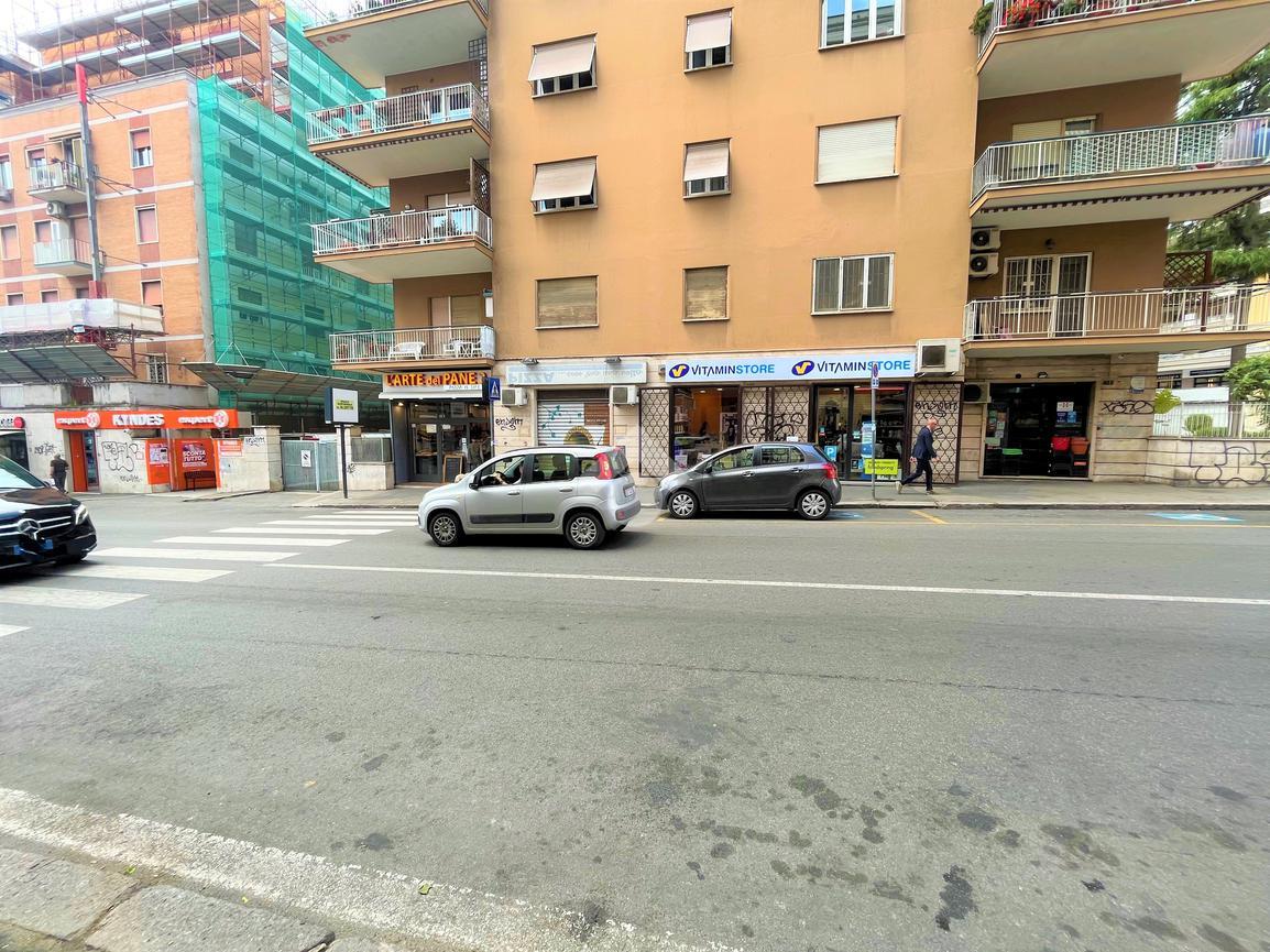 Negozio in vendita a Roma