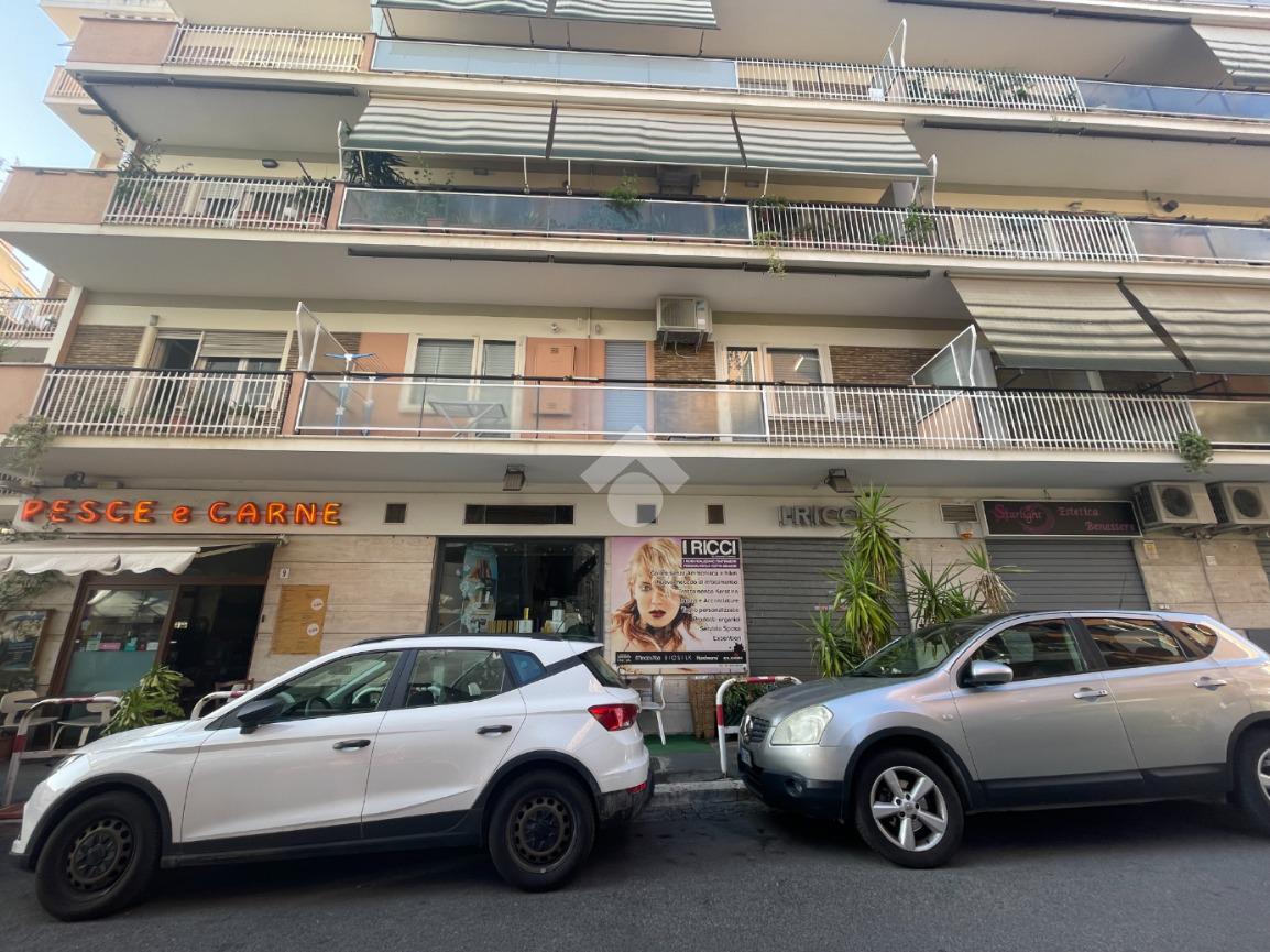 Negozio in affitto a Roma