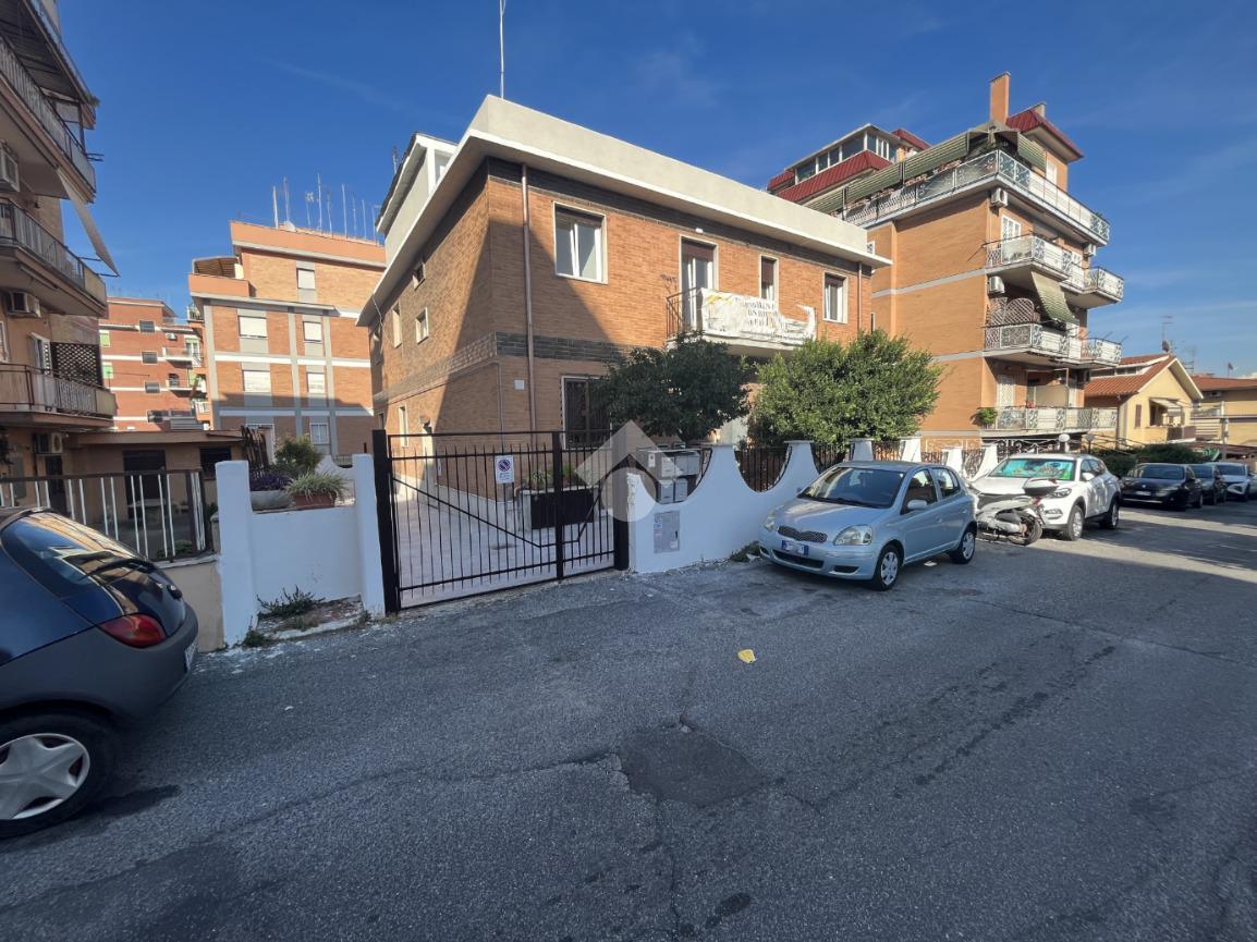 Magazzino in vendita a Roma