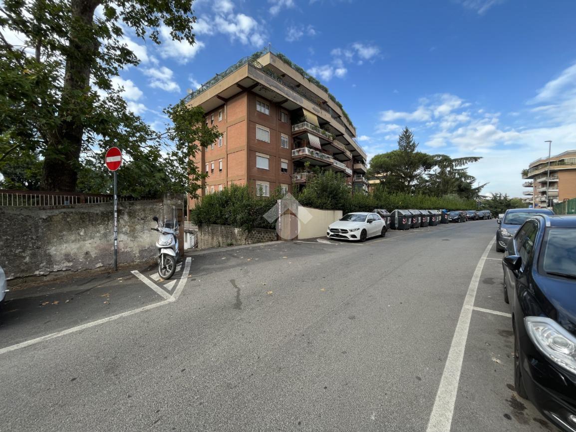 Box in vendita a Roma