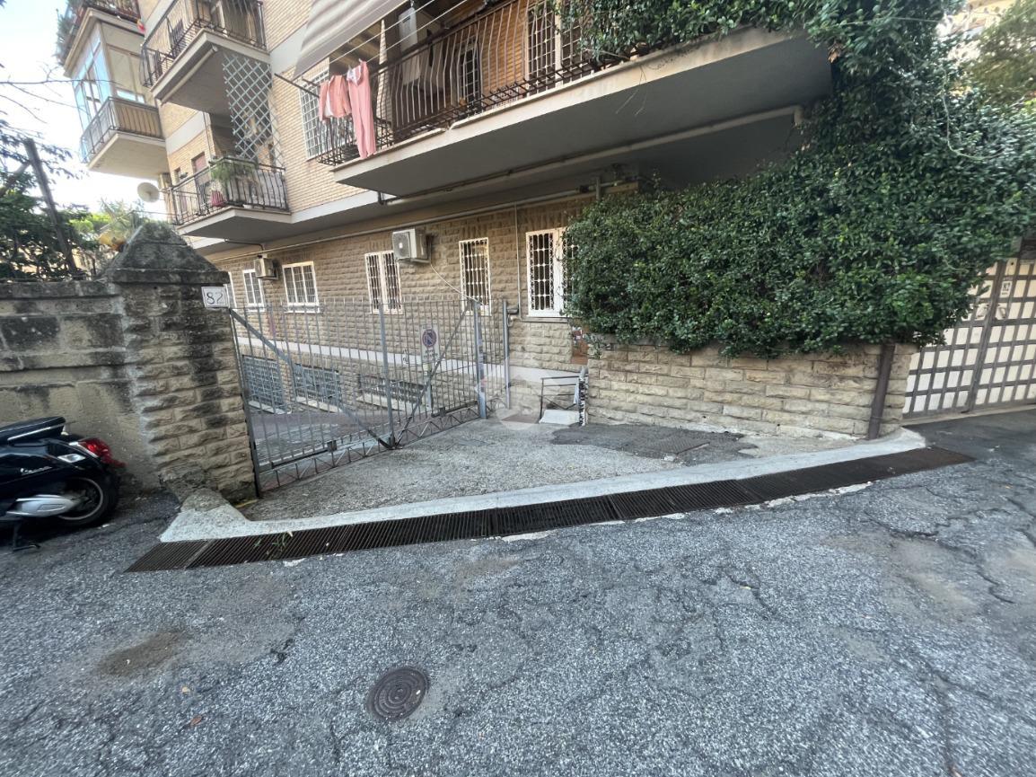 Box in vendita a Roma