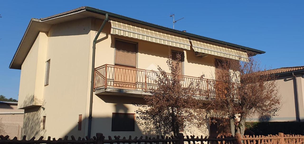 Villa in Via Giovanni Pascoli 14, Belgioioso