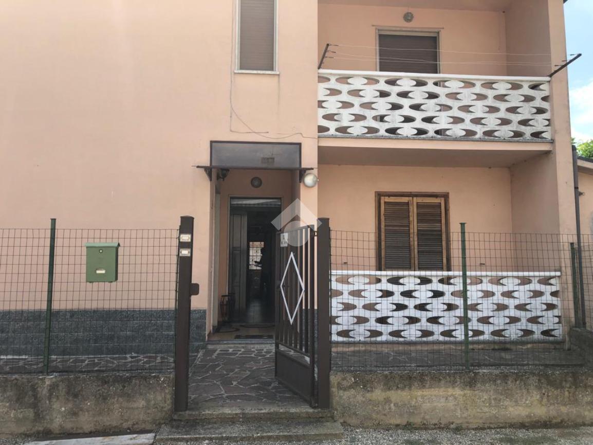 Appartamento in vendita a Santa Cristina E Bissone