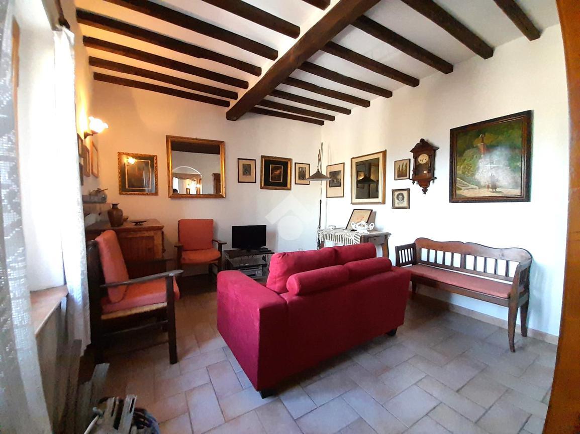 Appartamento in vendita a Montecastrilli