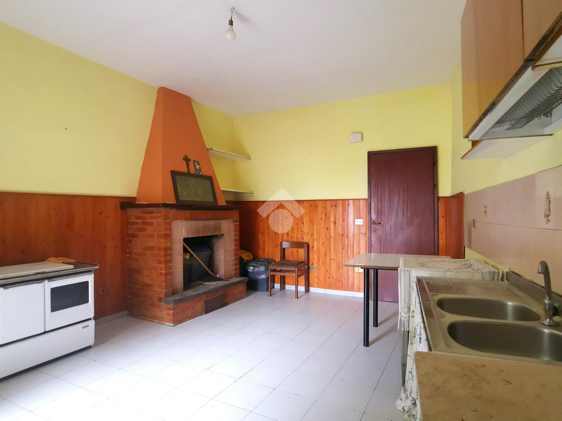 Appartamento in vendita a Montecastrilli