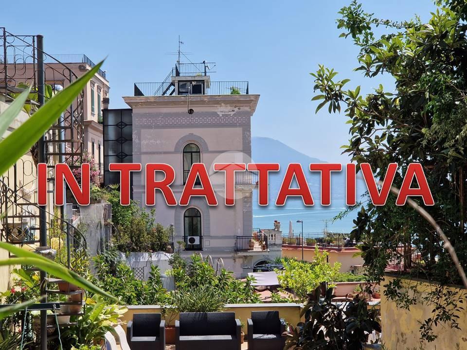 Appartamento in vendita a Napoli