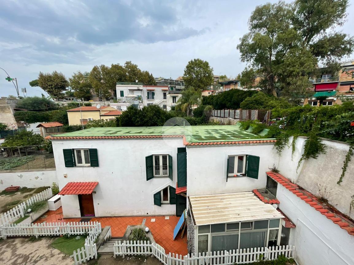 Appartamento in vendita a Napoli